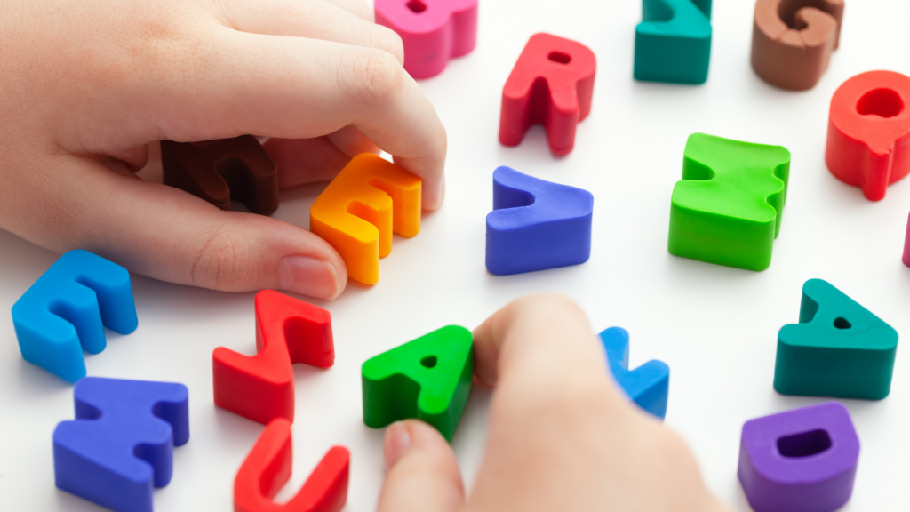 Decodable Text vs. Leveled Readers: What Supports Early Reading ...